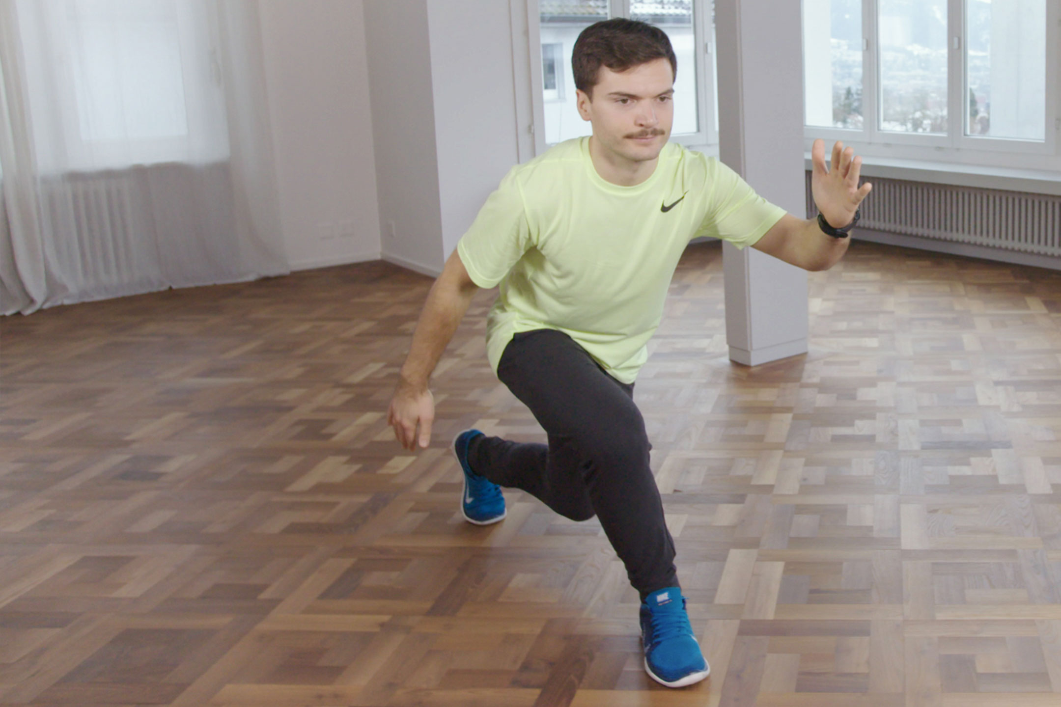 Übung: Mit Side Skaters die Kreuzbänder stärken | Migros iMpuls